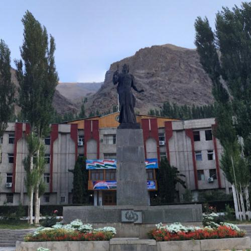 Statue of Ismail Somoni in Khorugh, Tajikistan - Virtual Globetrotting
