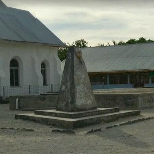 Monument to the Friendship between Nukufetau and Nanumea in Savave ...