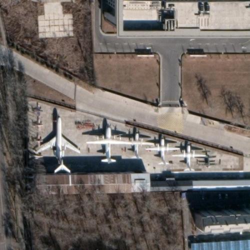 Aircraft static display in Beijing, China - Virtual Globetrotting