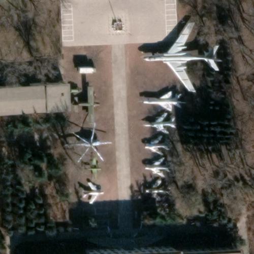 Aircraft static display in Beijing, China - Virtual Globetrotting