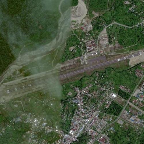 Nop Goliat Dekai Airport in Lolat, Indonesia (Google Maps)