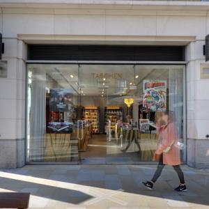 'Taschen London' by Philippe Starck in London, United Kingdom - Virtual ...