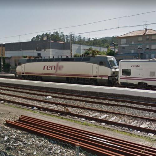 Renfe Class 252 in Porriño, Spain (Google Maps)