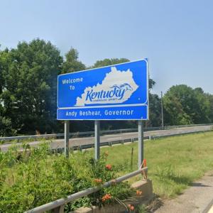 Welcome to Kentucky sign in Fulton, KY (#2) - Virtual Globetrotting