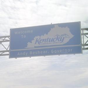 Welcome to Kentucky sign in Covington, KY - Virtual Globetrotting