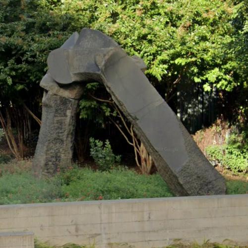 'River Legend' by Dimitri Hadzi in Portland, OR (Google Maps)