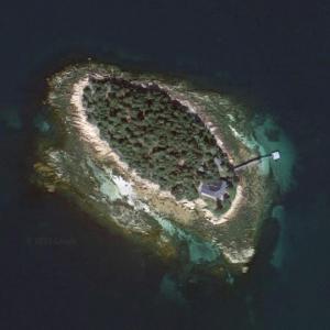 Yellow Island in Bar Harbor, ME - Virtual Globetrotting