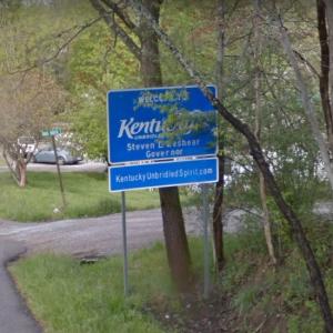Welcome to Kentucky sign in Eolia, KY - Virtual Globetrotting