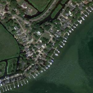 Kale Island in Syracuse, IN - Virtual Globetrotting