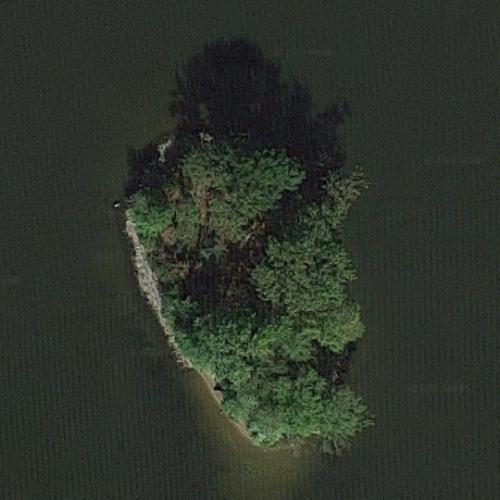 Cemetery Island in Eastern Heights, IN - Virtual Globetrotting
