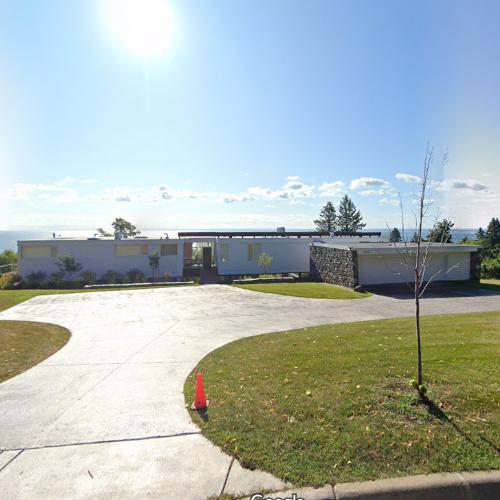 'Starkey House' by Marcel Breuer in Duluth, MN (Google Maps) (#2)