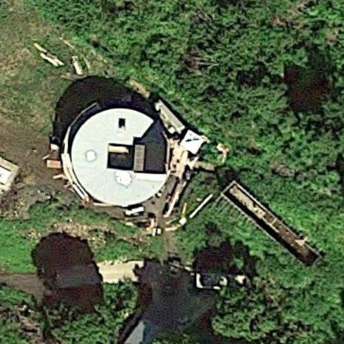 'D Fin House' by Craig Steely in Captain Cook, HI (Google Maps)