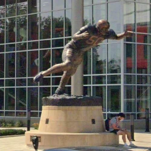 Dick Butkus statue in Champaign, IL - Virtual Globetrotting