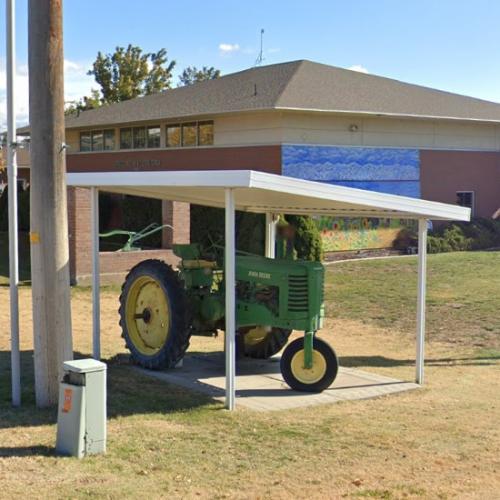 John Deere tractor in Syracuse, UT (Google Maps) (#5)