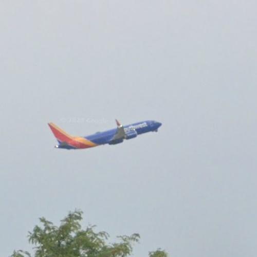 Southwest Airlines Boeing 737 in Chicago, IL (Google Maps) (#9)