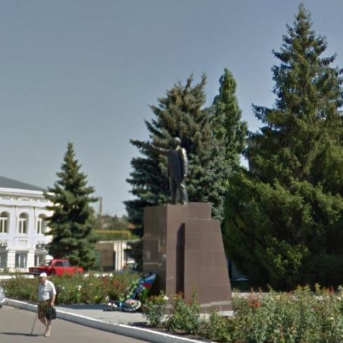 Vladimir Lenin monument in Boguchar, Russian Federation (Google Maps) (#3)