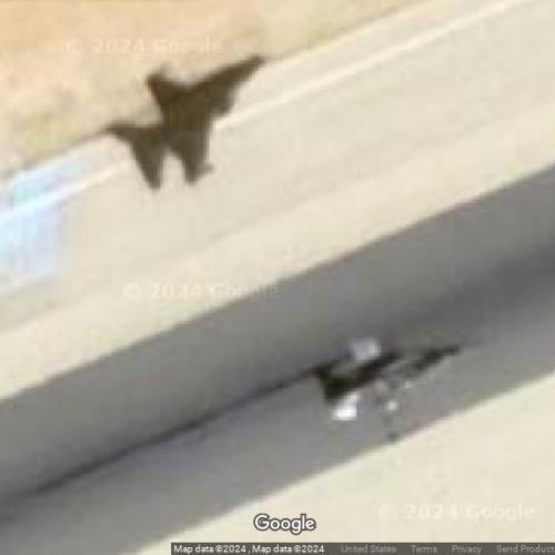 Israeli F-16 in flight in Midreshet Ben-gurion, Israel (Google Maps)