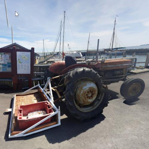 Massey Ferguson Tractor in Snaptun, Denmark (Google Maps)