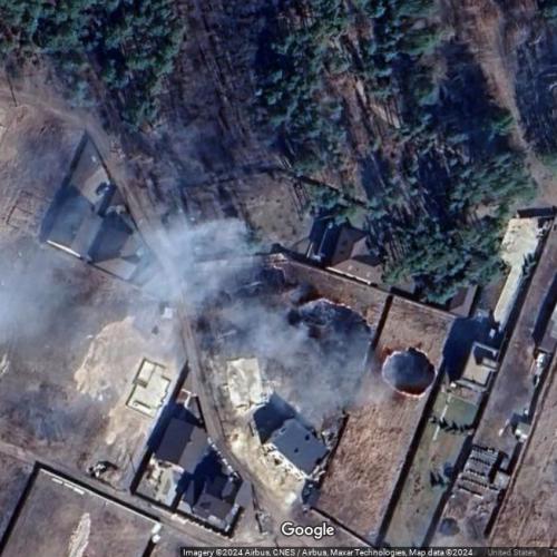 Smoldering buildings in Hostomel, Ukraine (Google Maps)