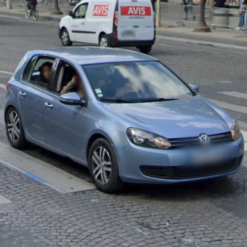 Volkswagen Golf Mk6 in Paris, France (Google Maps)