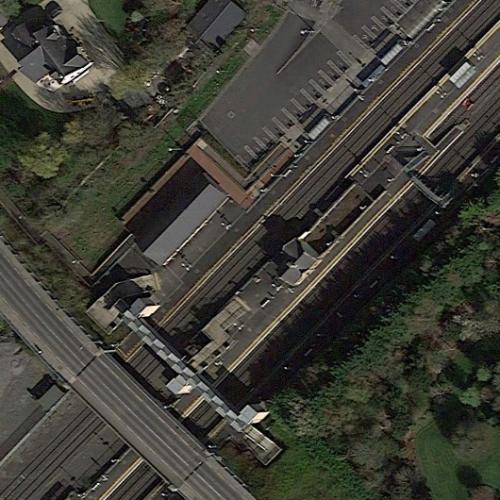 Hazelhatch and Celbridge railway station in Kildare, Ireland (Google Maps)