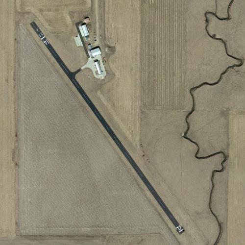 Bloomfield Municipal Airport in Bloomfield, NE (Google Maps)