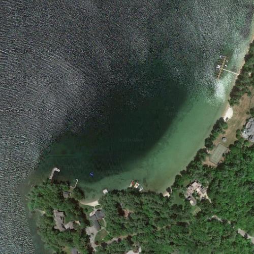 Avery Point Airport in Lovejoy Sands, NH (Google Maps)