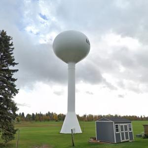 Madison water tower, SD in Madison, SD - Virtual Globetrotting