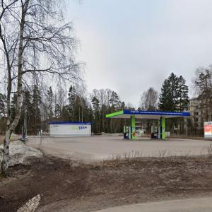 Neste oil station in Kilo, Finland - Virtual Globetrotting