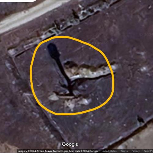 Russian 76N6 mast radar in Hostomel’, Ukraine (Google Maps)