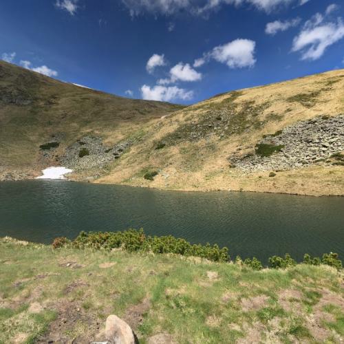 Lake Brebeneskul in Vorokhta, Ukraine (Google Maps)