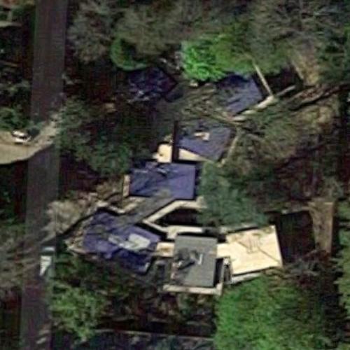 'Invisible House' by Steve Smith in Newbold Pacey, United Kingdom ...