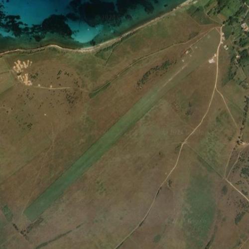 Unije Airport in Unije, Croatia (Google Maps)