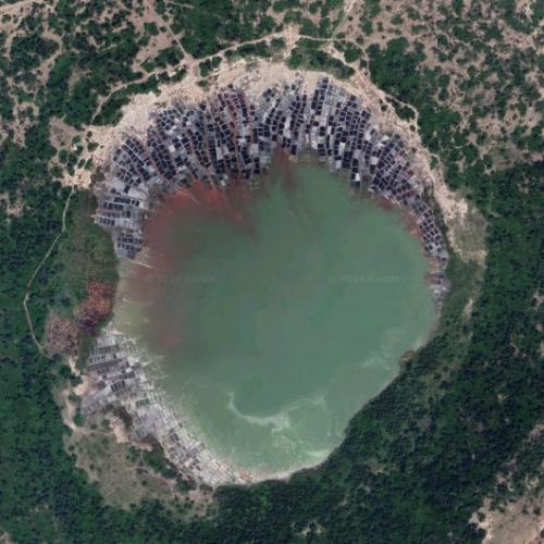 Lake Bunyampaka in Kasenyi, Uganda (Google Maps)