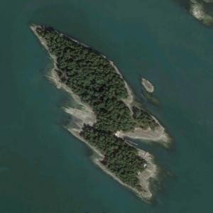 Jackscrew Island in Vesuvius, Canada - Virtual Globetrotting