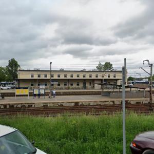 Rumia railway station in Rumia, Poland - Virtual Globetrotting