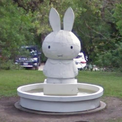 'Miffy Fountain' by Tom Sachs in Austin, TX (Google Maps)