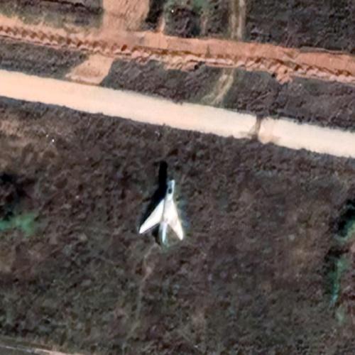 Su-7 in Kuweires Sharqi, Syrian Arab Republic (Google Maps) (#8)