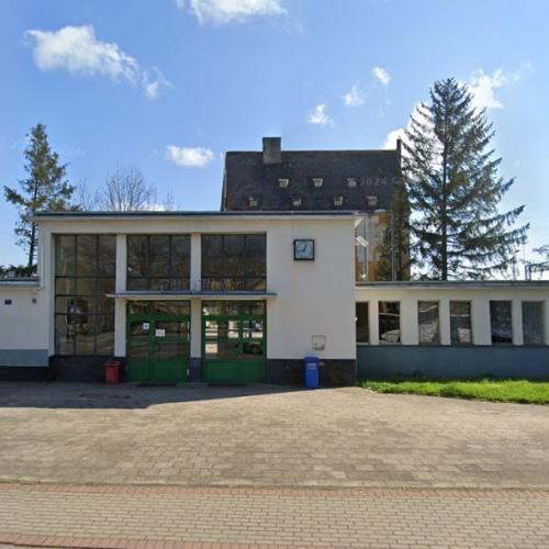 Chojna railway station in Chojna, Poland - Virtual Globetrotting