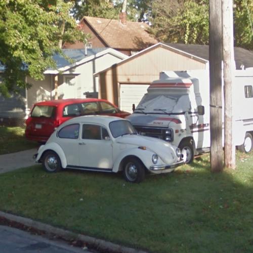 Volkswagen Beetle in South Haven, MI (Google Maps)