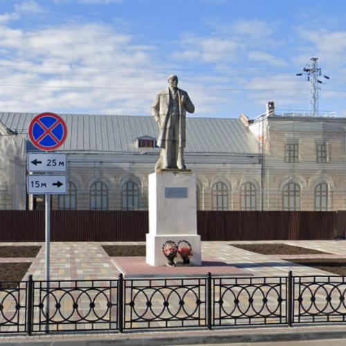 Vladimir Lenin monument in Tikhoretsk, Russian Federation (Google Maps ...