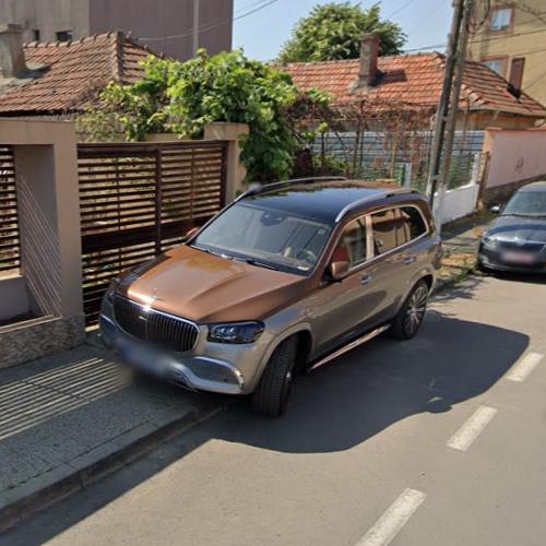 Mercedes-Maybach GLS 600 in Constanta, Romania (Google Maps)