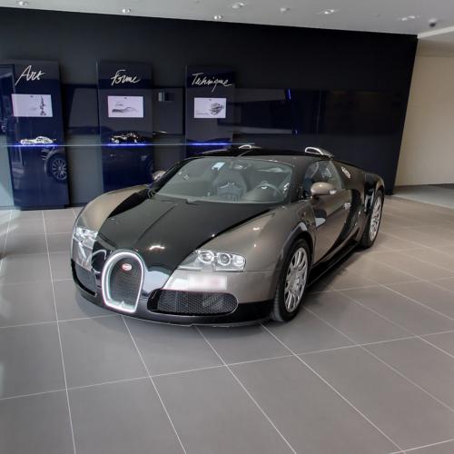 Bugatti Veyron in Brussel in Brussels, Belgium (Google Maps)
