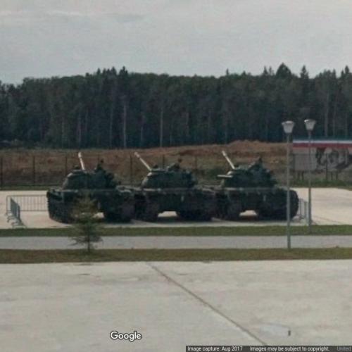 T-62 tanks in Kubinka, Russian Federation (Google Maps)
