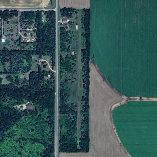 Polish Paradise Airport in Plainville, WI (Google Maps)