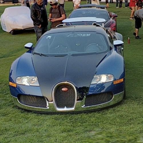 Bugatti Veyron in Carmel, CA (Google Maps)
