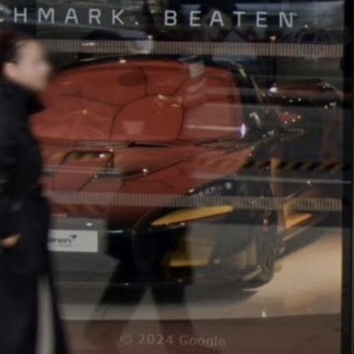 Mclaren Senna in London in London, United Kingdom - Virtual Globetrotting