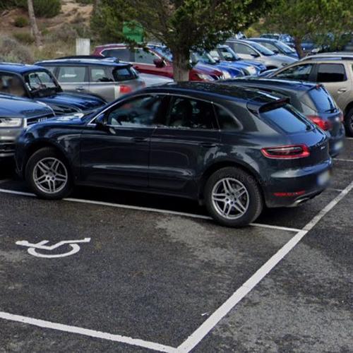 Porsche Macan in Cascais, Portugal (Google Maps) (#2)