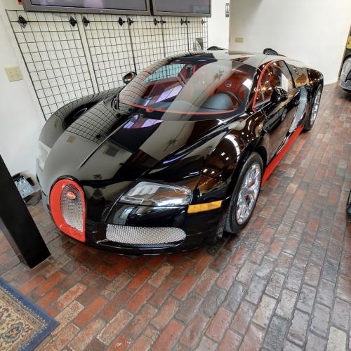 Bugatti Veyron in San Diego in San Diego, CA (Google Maps)