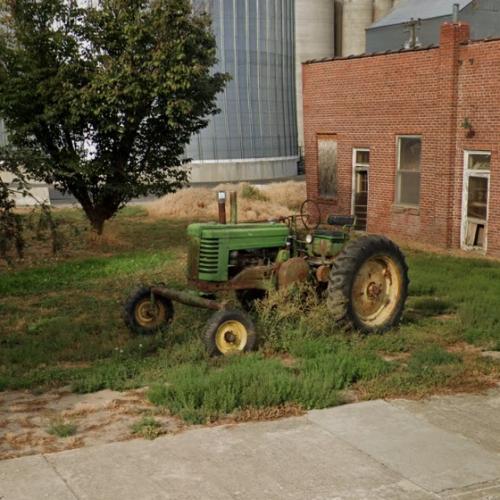 Old tractor in Endicott, WA (Google Maps) (#7)